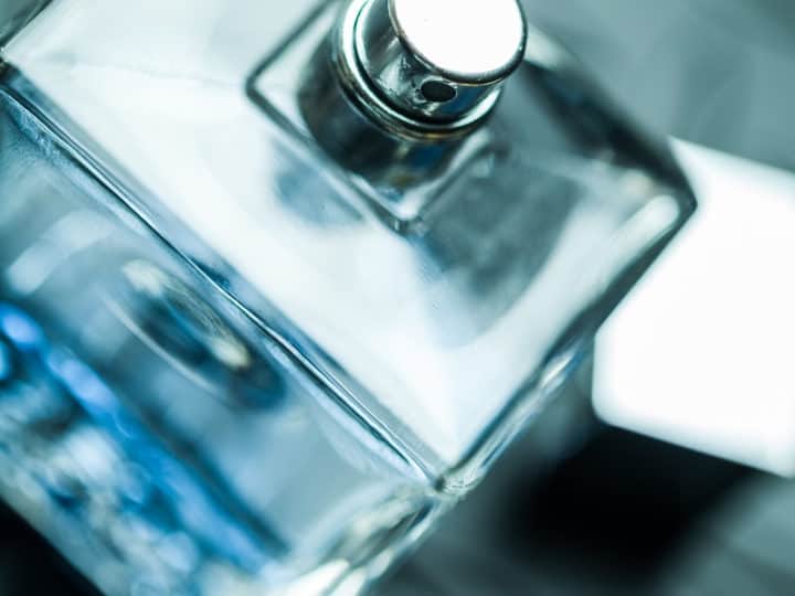 How to Make All Natural Men's Cologne with Essential Oils - Simple Pure ...
